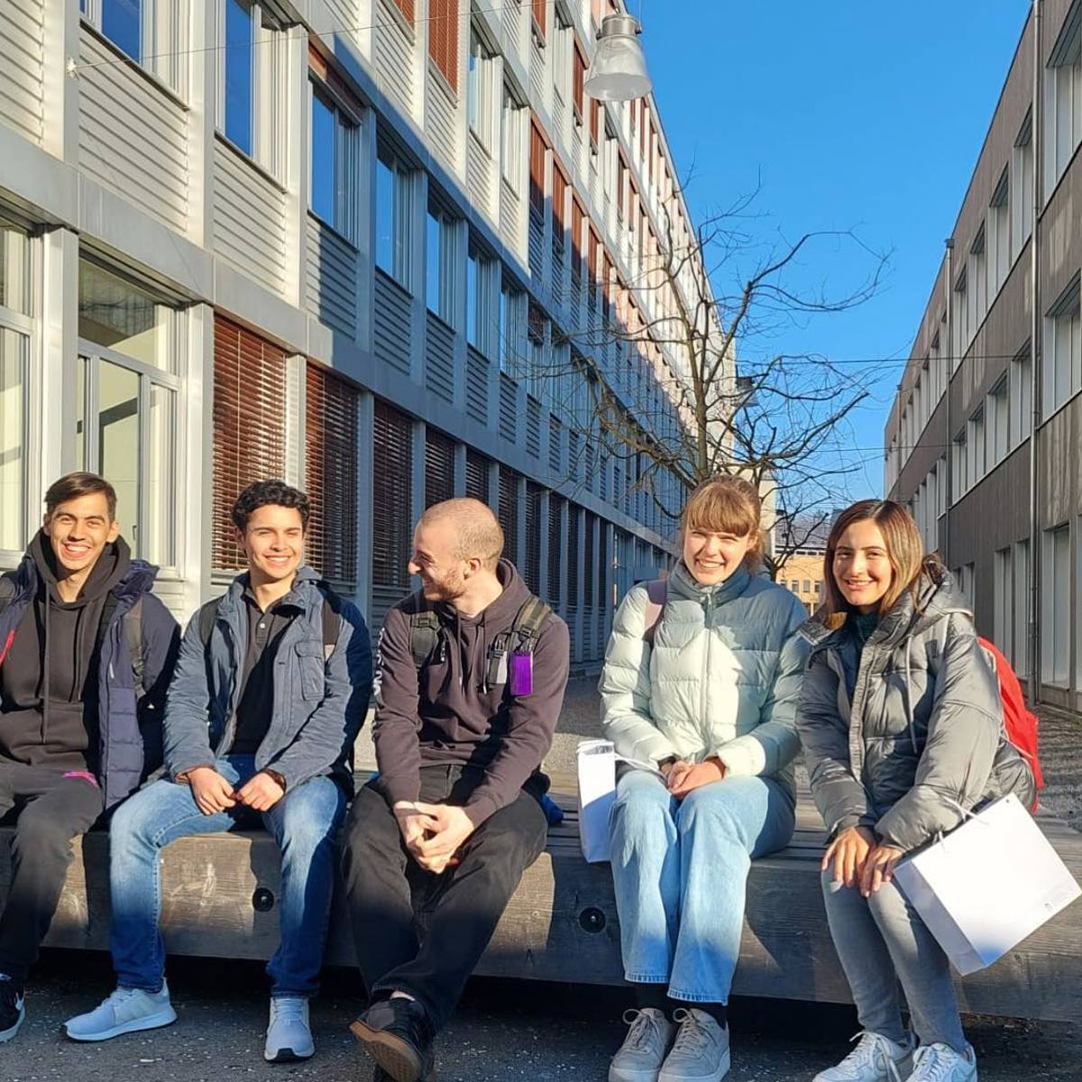 Welcome to our international students | HEG-FR